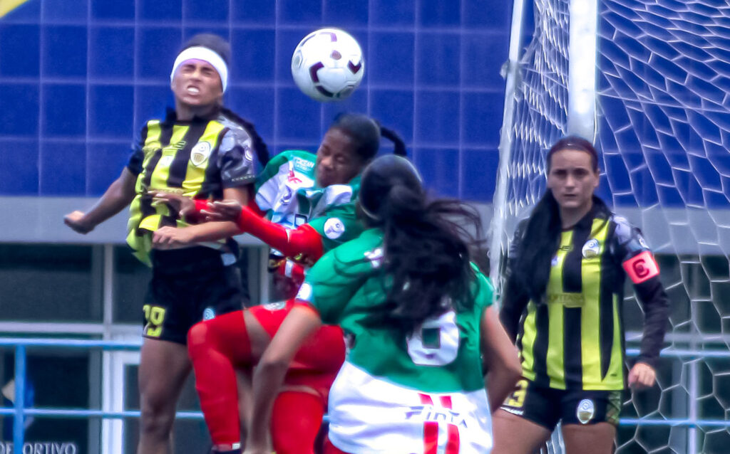 COMO FIERAS LAS ATIGRADAS DEFIENDEN EL INVICTO – Full deportes